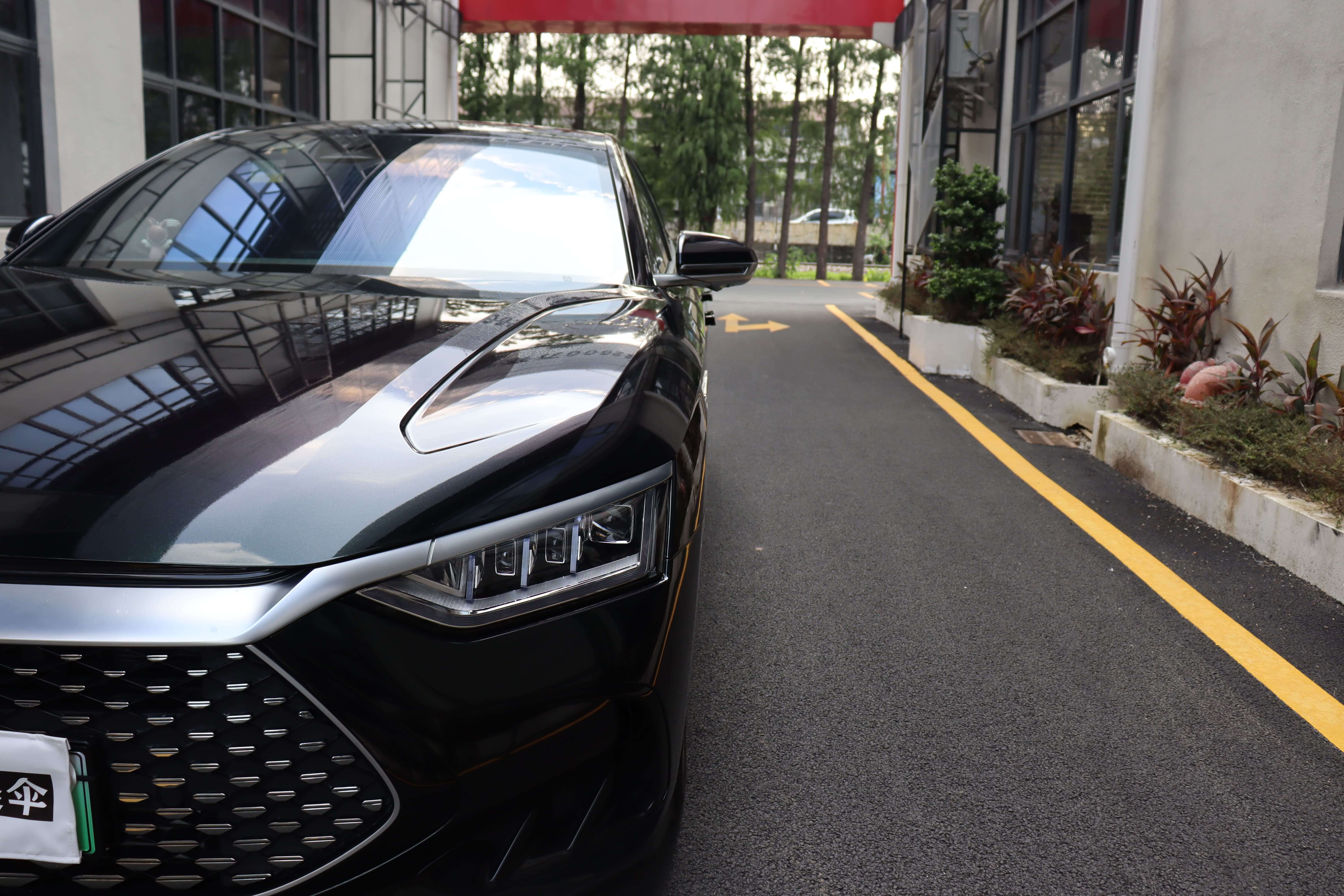 比亚迪汉-金属祖母石绿 - Meisent Film 改色膜官网